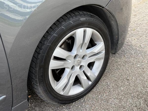 Pelēks Peugeot 5008 2009 Jelgava, ar dzinēja tilpumu 2.00 L un nobraukumu 333 tūkst. km par 2800 €, foto 6 vietnē AUTOMOTO.COM.LV