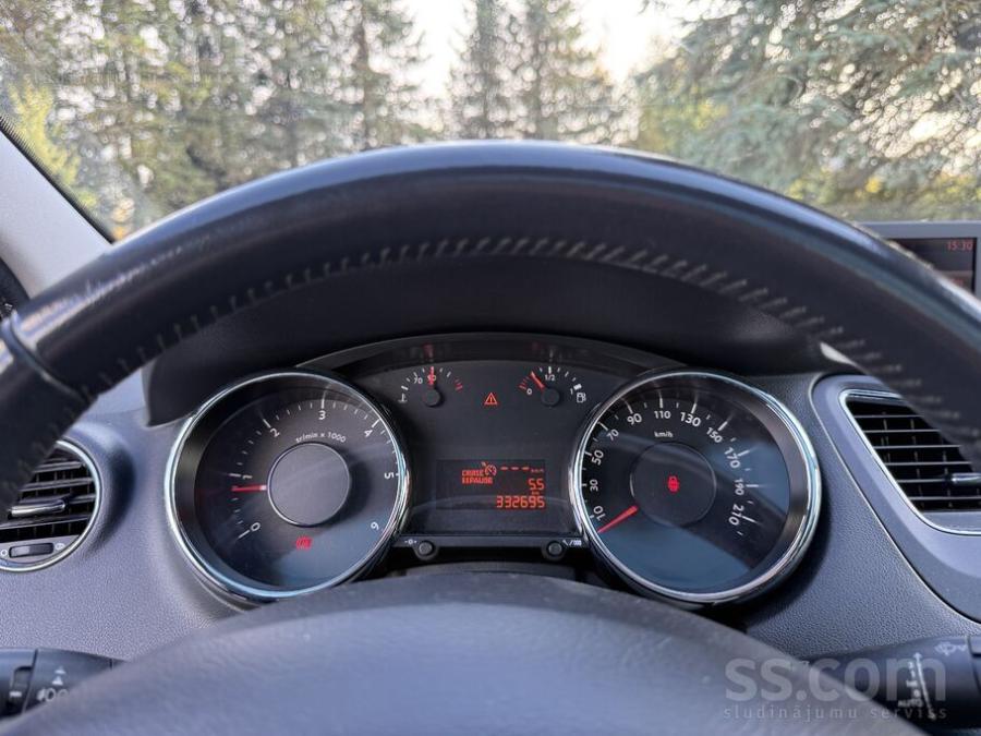 Grey Peugeot 5008 2009 in Jelgava, with an engine capacity of 2.00 L and mileage of 333 thousand km for 2800 €, photo 11 on AUTOMOTO.COM.LV