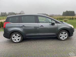 Grey Peugeot 5008 2010 in Plunge, with an engine capacity of 1.60 L and mileage of 255 thousand km for 2800 €, photo 6 on AUTOMOTO.COM.LV