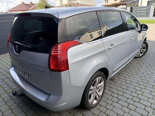 Pelēks Peugeot 5008 2010 Klaipėda, ar dzinēja tilpumu 1.60 L un nobraukumu 160 tūkst. km par 4000 €, foto 4 vietnē AUTOMOTO.COM.LV