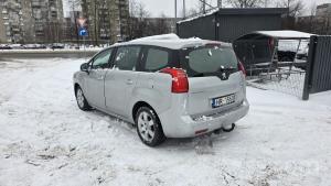 Pelēks Peugeot 5008 2010 Rīga, ar dzinēja tilpumu 1.60 L un nobraukumu 171 tūkst. km par 3490 €, foto 4 vietnē AUTOMOTO.COM.LV