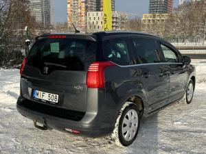 Pelēks Peugeot 5008 2010 Viļņa, ar dzinēja tilpumu 1.60 L un nobraukumu 232 tūkst. km par 3900 €, foto 5 vietnē AUTOMOTO.COM.LV