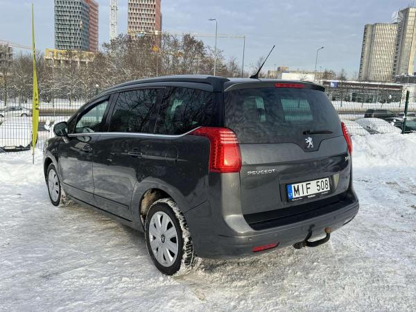 Grey Peugeot 5008 2010 in Vilnius, with an engine capacity of 1.60 L and mileage of 232 thousand km for 3900 €, photo 7 on AUTOMOTO.COM.LV