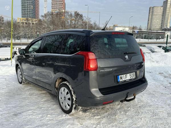 Grey Peugeot 5008 2010 in Vilnius, with an engine capacity of 1.60 L and mileage of 232 thousand km for 3900 €, photo 8 on AUTOMOTO.COM.LV
