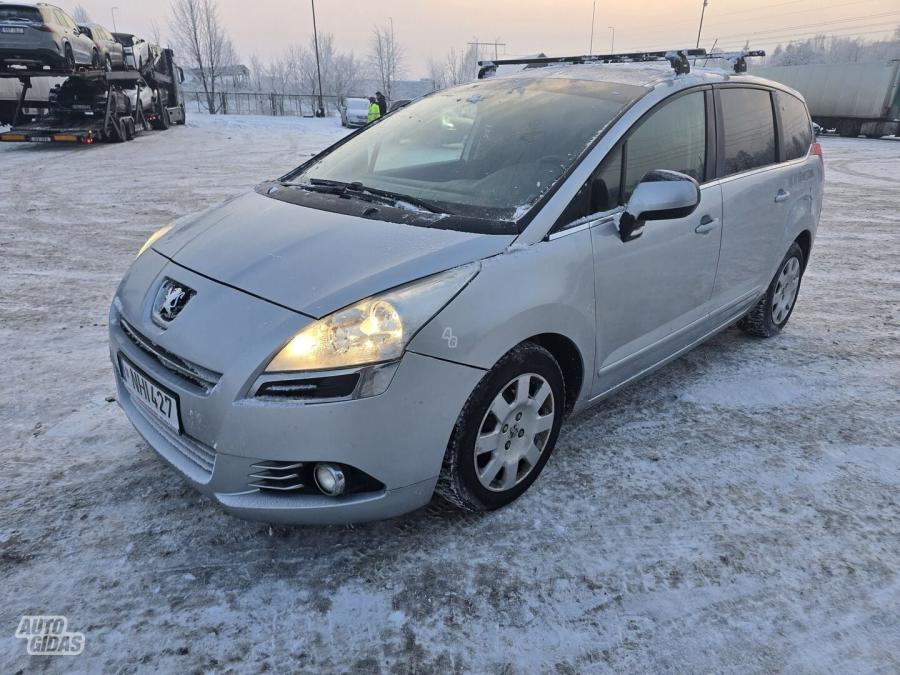 Pelēks Peugeot 5008 2010 Šauļi, ar dzinēja tilpumu 1.60 L un nobraukumu 364 tūkst. km par 2999 €, foto 1 vietnē AUTOMOTO.COM.LV