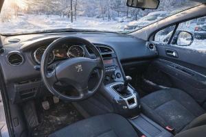 Grey Peugeot 5008 2010 in Vilnius, with an engine capacity of 1.60 L and mileage of 182 thousand km for 2999 €, photo 6 on AUTOMOTO.COM.LV