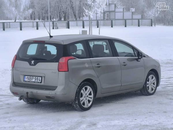 Pelēks Peugeot 5008 2010 Kauņa, ar dzinēja tilpumu 1.60 L un nobraukumu 320 tūkst. km par 3250 €, foto 5 vietnē AUTOMOTO.COM.LV