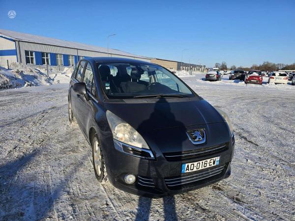 Pelēks Peugeot 5008 2010 Tauragė, ar dzinēja tilpumu 1.60 L un nobraukumu 202 tūkst. km par 3000 €, foto 4 vietnē AUTOMOTO.COM.LV
