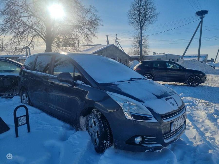 Pelēks Peugeot 5008 2010 Tauragė, ar dzinēja tilpumu 1.60 L un nobraukumu 170 tūkst. km par 1450 €, foto 1 vietnē AUTOMOTO.COM.LV