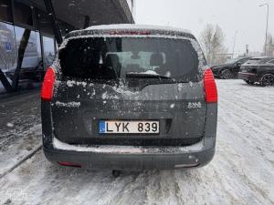 Grey Peugeot 5008 2010 in Kaunas, with an engine capacity of 1.60 L and mileage of 260 thousand km for 2400 €, photo 4 on AUTOMOTO.COM.LV