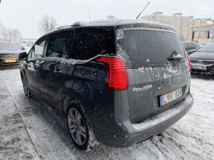 Grey Peugeot 5008 2010 in Kaunas, with an engine capacity of 1.60 L and mileage of 260 thousand km for 2400 €, photo 5 on AUTOMOTO.COM.LV