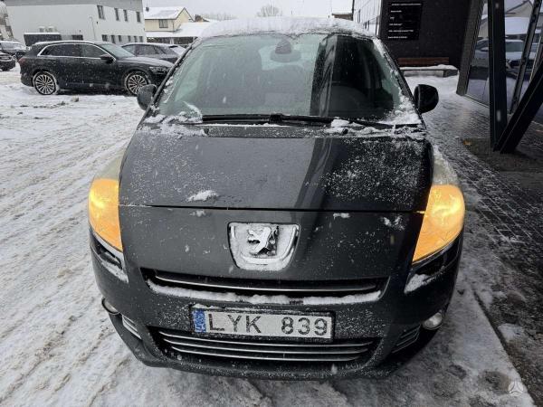 Grey Peugeot 5008 2010 in Kaunas, with an engine capacity of 1.60 L and mileage of 260 thousand km for 2300 €, photo 2 on AUTOMOTO.COM.LV