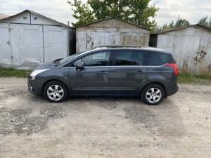 Grey Peugeot 5008 2010 in Siauliai, with an engine capacity of 1.60 L and mileage of 204 thousand km for 4200 €, photo 3 on AUTOMOTO.COM.LV