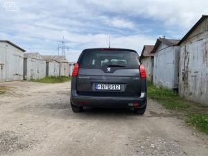Grey Peugeot 5008 2010 in Siauliai, with an engine capacity of 1.60 L and mileage of 204 thousand km for 4200 €, photo 5 on AUTOMOTO.COM.LV