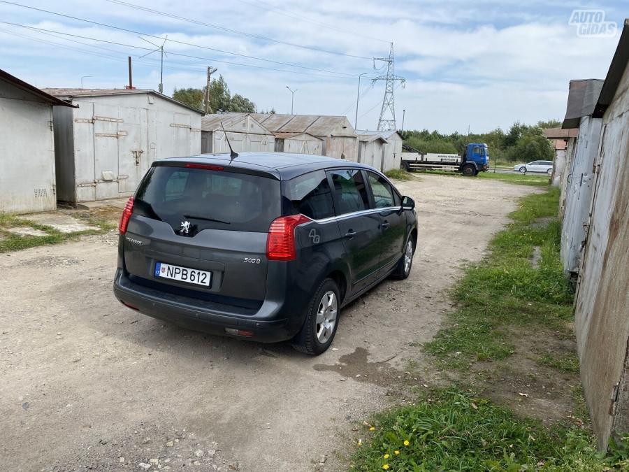 Grey Peugeot 5008 2010 in Siauliai, with an engine capacity of 1.60 L and mileage of 204 thousand km for 4200 €, photo 6 on AUTOMOTO.COM.LV