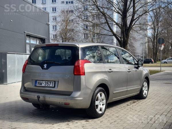 Серый Пежо 5008 2010 в Рига, объемом двигателя 1.60 л и пробегом 294 тыс. км за 2700 €, фото 5 на AUTOMOTO.COM.LV