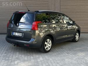 Pelēks Peugeot 5008 2010 Jelgava, ar dzinēja tilpumu 1.60 L un nobraukumu 281 tūkst. km par 3800 €, foto 4 vietnē AUTOMOTO.COM.LV