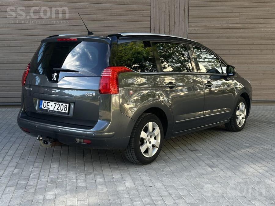 Pelēks Peugeot 5008 2010 Jelgava, ar dzinēja tilpumu 1.60 L un nobraukumu 281 tūkst. km par 3800 €, foto 4 vietnē AUTOMOTO.COM.LV