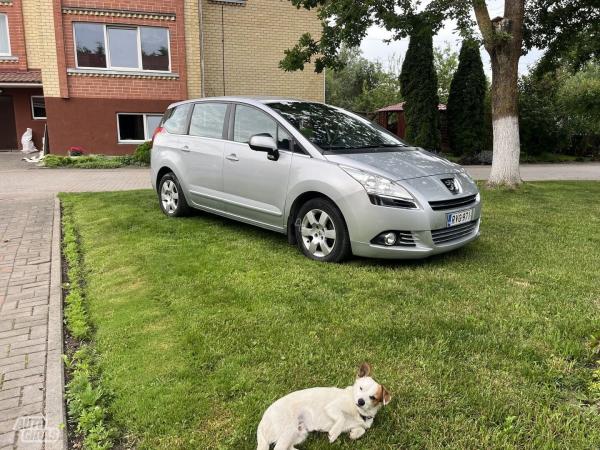 Pelēks Peugeot 5008 2010 Šauļi, ar dzinēja tilpumu 1.60 L un nobraukumu 338 tūkst. km par 2850 €, foto 1 vietnē AUTOMOTO.COM.LV
