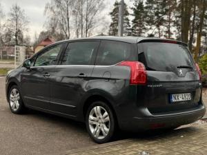 Pelēks Peugeot 5008 2010 Rīga, ar dzinēja tilpumu 1.60 L un nobraukumu 201 tūkst. km par 5749 €, foto 5 vietnē AUTOMOTO.COM.LV