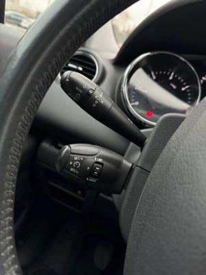 Pelēks Peugeot 5008 2010 Rīga, ar dzinēja tilpumu 1.60 L un nobraukumu 201 tūkst. km par 5749 €, foto 13 vietnē AUTOMOTO.COM.LV