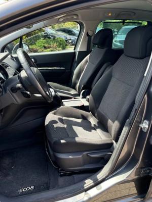 Pelēks Peugeot 5008 2010 Rīga, ar dzinēja tilpumu 1.60 L un nobraukumu 201 tūkst. km par 5749 €, foto 21 vietnē AUTOMOTO.COM.LV