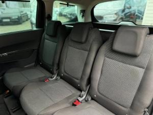 Pelēks Peugeot 5008 2010 Rīga, ar dzinēja tilpumu 1.60 L un nobraukumu 201 tūkst. km par 5749 €, foto 22 vietnē AUTOMOTO.COM.LV