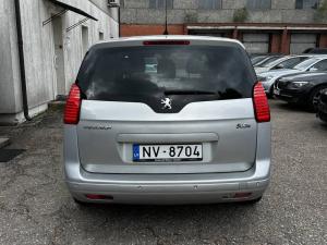 Pelēks Peugeot 5008 2010 Daugavpils, ar dzinēja tilpumu 1.60 L un nobraukumu 202 tūkst. km par 4500 €, foto 6 vietnē AUTOMOTO.COM.LV