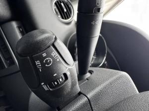 Pelēks Peugeot 5008 2010 Daugavpils, ar dzinēja tilpumu 1.60 L un nobraukumu 202 tūkst. km par 4500 €, foto 18 vietnē AUTOMOTO.COM.LV