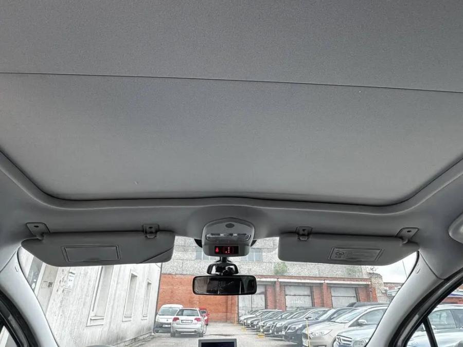 Pelēks Peugeot 5008 2010 Daugavpils, ar dzinēja tilpumu 1.60 L un nobraukumu 202 tūkst. km par 4500 €, foto 28 vietnē AUTOMOTO.COM.LV