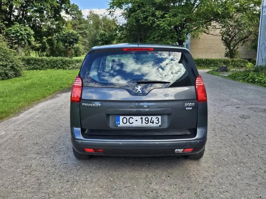 Pelēks Peugeot 5008 2010 Jēkabpils, ar dzinēja tilpumu 1.60 L un nobraukumu 167 tūkst. km par 3990 €, foto 6 vietnē AUTOMOTO.COM.LV