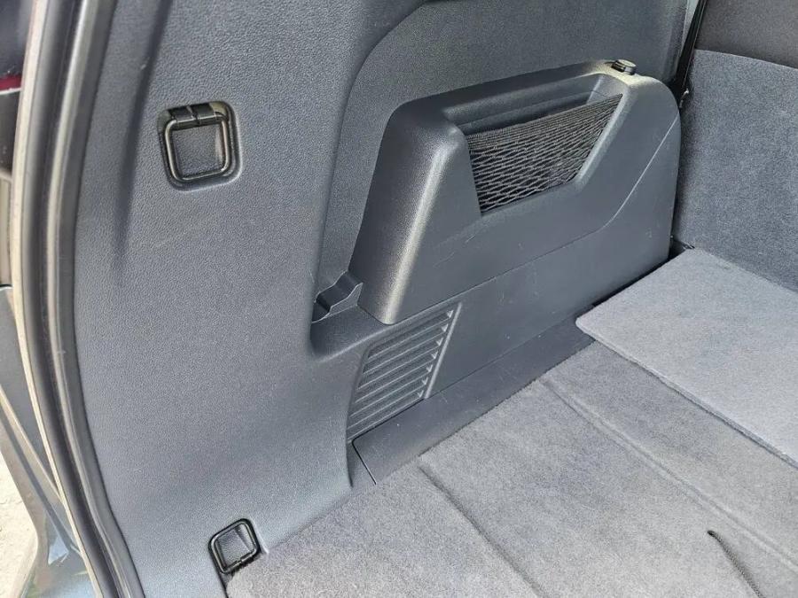 Pelēks Peugeot 5008 2010 Jēkabpils, ar dzinēja tilpumu 1.60 L un nobraukumu 167 tūkst. km par 3990 €, foto 19 vietnē AUTOMOTO.COM.LV