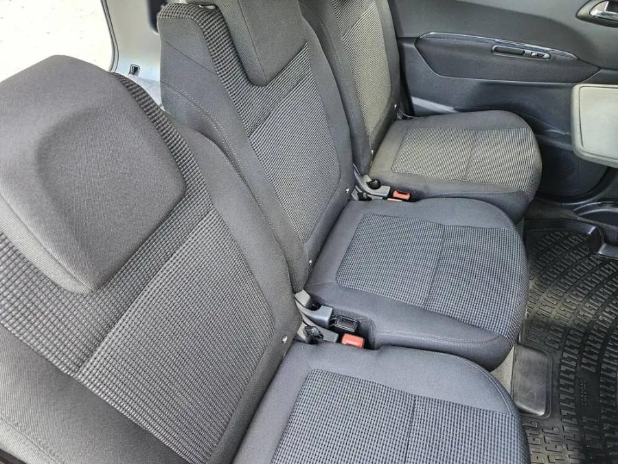 Pelēks Peugeot 5008 2010 Jēkabpils, ar dzinēja tilpumu 1.60 L un nobraukumu 167 tūkst. km par 3990 €, foto 20 vietnē AUTOMOTO.COM.LV