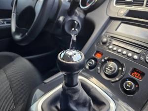 Pelēks Peugeot 5008 2010 Jēkabpils, ar dzinēja tilpumu 1.60 L un nobraukumu 167 tūkst. km par 3990 €, foto 23 vietnē AUTOMOTO.COM.LV