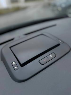 Grey Peugeot 5008 2010 in Riga, with an engine capacity of 1.60 L and mileage of 203 thousand km for 5750 €, photo 15 on AUTOMOTO.COM.LV
