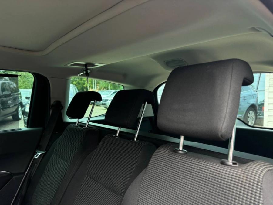 Grey Peugeot 5008 2010 in Riga, with an engine capacity of 1.60 L and mileage of 203 thousand km for 5750 €, photo 26 on AUTOMOTO.COM.LV