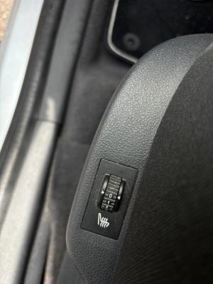 Grey Peugeot 5008 2010 in Riga, with an engine capacity of 1.60 L and mileage of 203 thousand km for 5750 €, photo 27 on AUTOMOTO.COM.LV