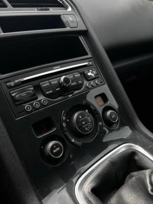 Grey Peugeot 5008 2010 in Riga, with an engine capacity of 1.60 L and mileage of 203 thousand km for 5750 €, photo 30 on AUTOMOTO.COM.LV