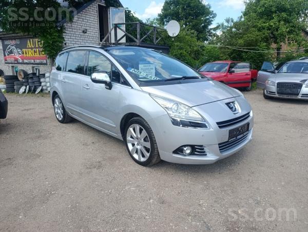 Grey Peugeot 5008 2010 in Rezekne, with an engine capacity of 1.60 L and mileage of 263 thousand km for 3950 €, photo 3 on AUTOMOTO.COM.LV