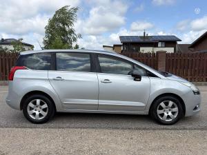 Pelēks Peugeot 5008 2010 Viļņa, ar dzinēja tilpumu 1.60 L un nobraukumu 384 tūkst. km par 2200 €, foto 3 vietnē AUTOMOTO.COM.LV