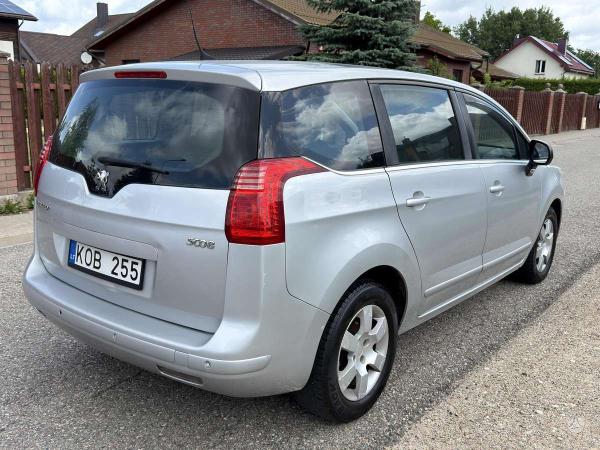 Grey Peugeot 5008 2010 in Vilnius, with an engine capacity of 1.60 L and mileage of 384 thousand km for 2200 €, photo 3 on AUTOMOTO.COM.LV