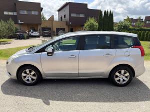 Pelēks Peugeot 5008 2010 Viļņa, ar dzinēja tilpumu 1.60 L un nobraukumu 384 tūkst. km par 2200 €, foto 6 vietnē AUTOMOTO.COM.LV