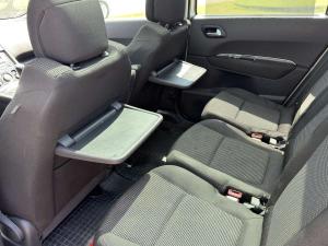 Pelēks Peugeot 5008 2010 Viļņa, ar dzinēja tilpumu 1.60 L un nobraukumu 384 tūkst. km par 2200 €, foto 12 vietnē AUTOMOTO.COM.LV