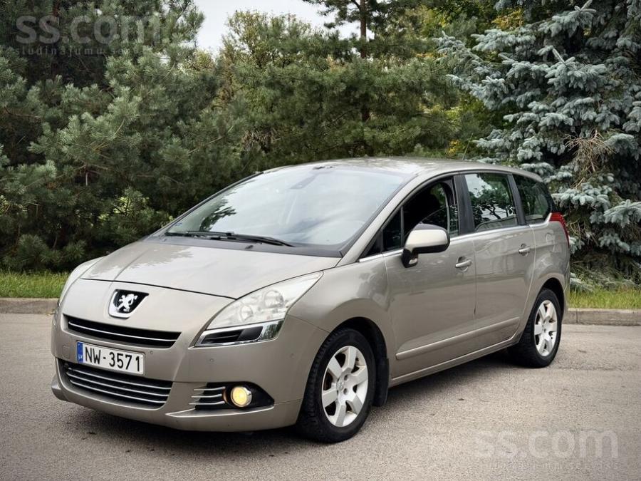 Pelēks Peugeot 5008 2010 Rīga, ar dzinēja tilpumu 1.60 L un nobraukumu 294 tūkst. km par 3000 €, foto 1 vietnē AUTOMOTO.COM.LV