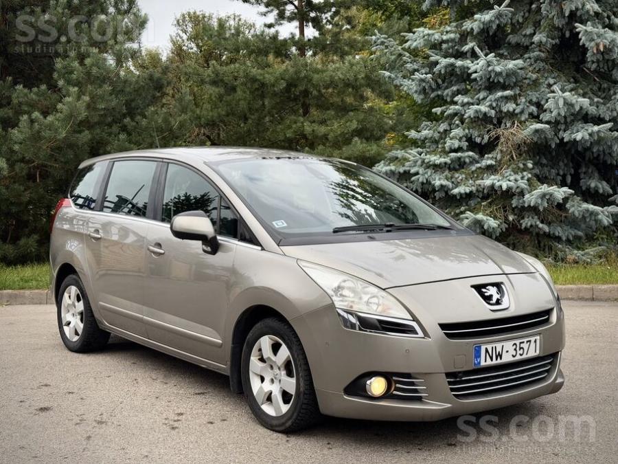 Pelēks Peugeot 5008 2010 Rīga, ar dzinēja tilpumu 1.60 L un nobraukumu 294 tūkst. km par 3000 €, foto 4 vietnē AUTOMOTO.COM.LV