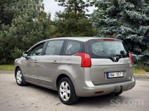 Pelēks Peugeot 5008 2010 Rīga, ar dzinēja tilpumu 1.60 L un nobraukumu 294 tūkst. km par 3000 €, foto 6 vietnē AUTOMOTO.COM.LV