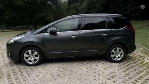 Grey Peugeot 5008 2010 in Vilnius, with an engine capacity of 1.56 L and mileage of 371 thousand km for 3000 €, photo 4 on AUTOMOTO.COM.LV