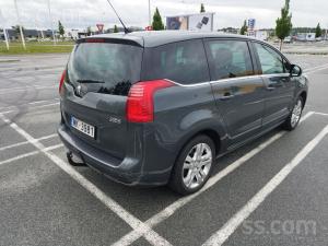Grey Peugeot 5008 2010 in Riga, with an engine capacity of 2.00 L and mileage of 355 thousand km for 2000 €, photo 4 on AUTOMOTO.COM.LV