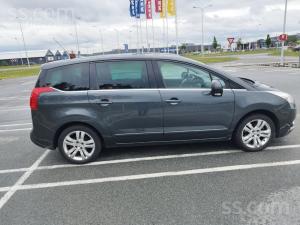 Grey Peugeot 5008 2010 in Riga, with an engine capacity of 2.00 L and mileage of 355 thousand km for 2000 €, photo 5 on AUTOMOTO.COM.LV