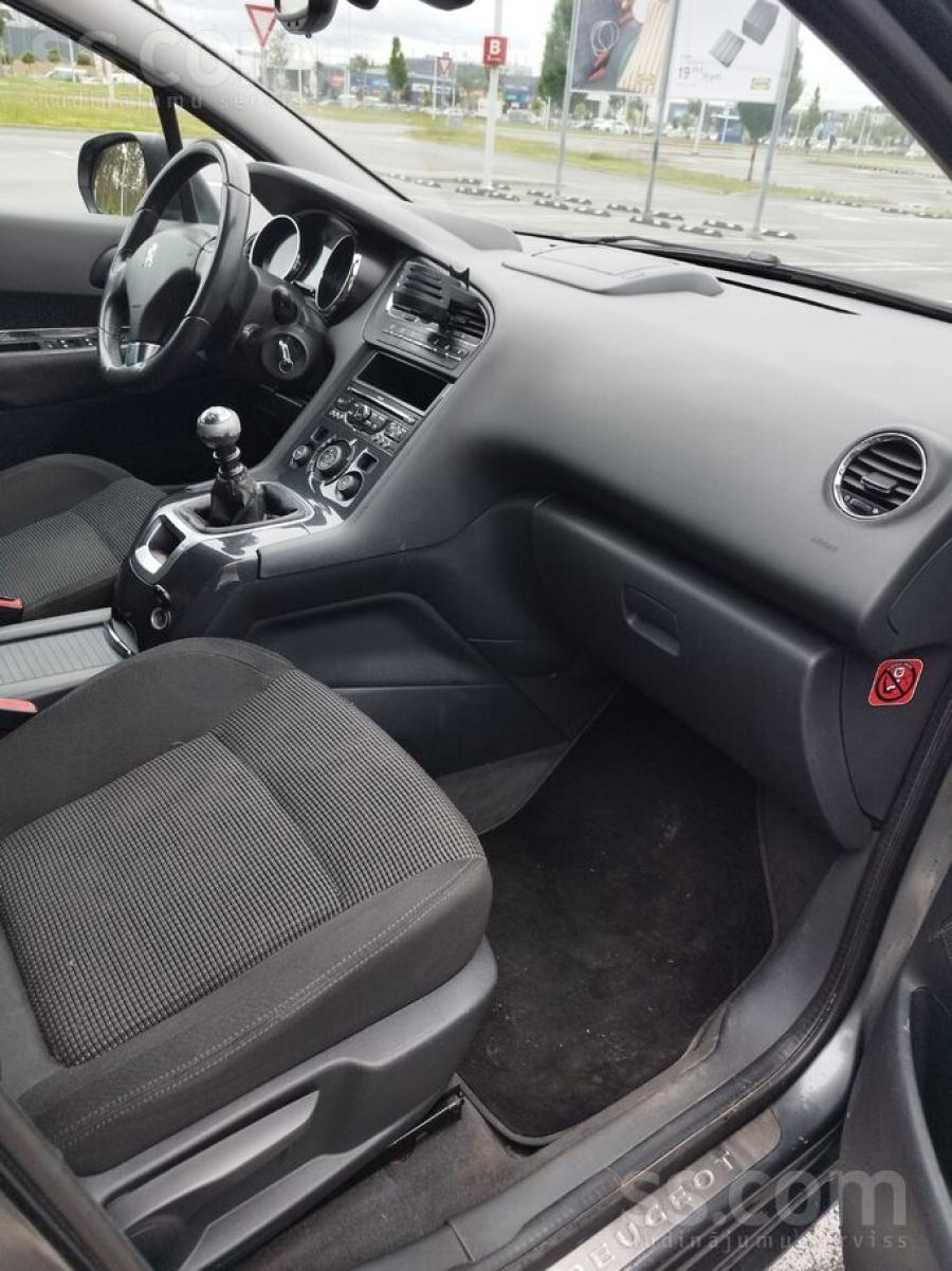 Grey Peugeot 5008 2010 in Riga, with an engine capacity of 2.00 L and mileage of 355 thousand km for 2000 €, photo 6 on AUTOMOTO.COM.LV